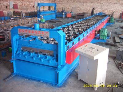 China 720 vloerdek rolvormen machine 15 KW Power en 400H Main Frame Te koop