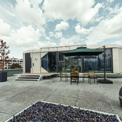 China Durable Using Various Prefab Container House Tiny Portable Home Tiny Modular House Camping Hotel Space Capsule for sale