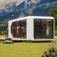 China Custom Luxury Space Capsule House CE ISO Certified 20ft Prefab Glamping Unit for sale
