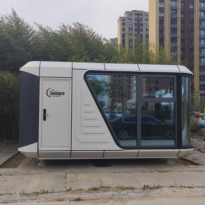 China Resistência ao vento Grau 10 Casa cápsula espacial personalizável em excelente localização Adaptabilidade e design de economia de energia à venda