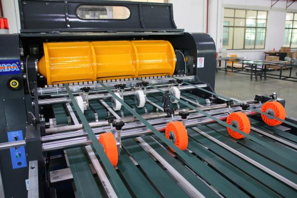 Quality CHM Roll Paper Cutting Machine With 1400mm Maximum Sheeter Width For 60-500gsm for sale