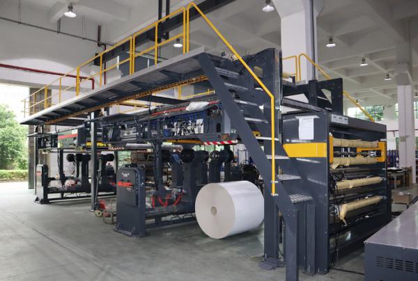 Quality CHM Machinery High speed 300/Min  Auto  splicing & pallet change & slitting knife positioningPaper Roll Cutting Machine for sale