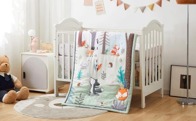 Woodland animal themed crib bedding set