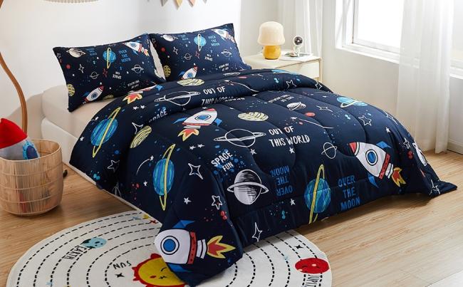 Space rocket bedding set folded presentation