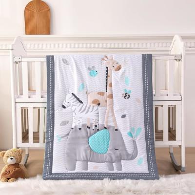 China Conjunto de roupa de cama para bebé com 3 peças de desenho animado, conjunto de roupa de cama para berçário para recém-nascidos e bebés à venda