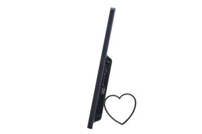 China Plastic Case 15.6 Inch Slim LCD Digital Photo Frame Wall Mountable for sale