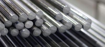 Chine barre ronde de l'acier inoxydable 06Cr19Ni10 304, en solide de la surface solides solubles Rod de délié à vendre
