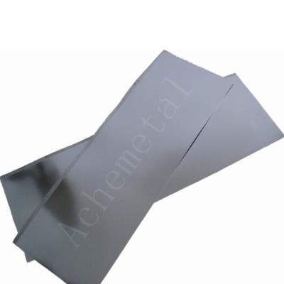 中国 Sandblasting 99.95% 0.05mm Thick Tungsten Foil Electrical Light Source Parts 販売のため