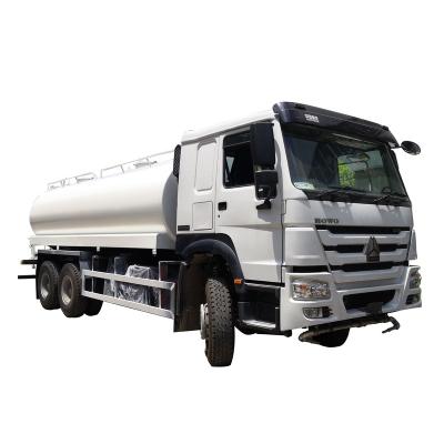 China Water Sprinkling Howo 6x4 Water Tanker Truck / 26m3 Fairly Used Fuel Tanker Truck For Africa for sale