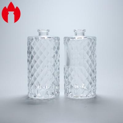 Cina Flacone di vetro per profumo trasparente da 45 ml Glassa per stampa a caldo in vendita
