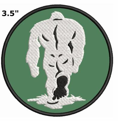 Cina Bigfoot ha ricamato il fondo del tessuto della saia di mistero di Sasquatch Cryptid di applique della toppa in vendita