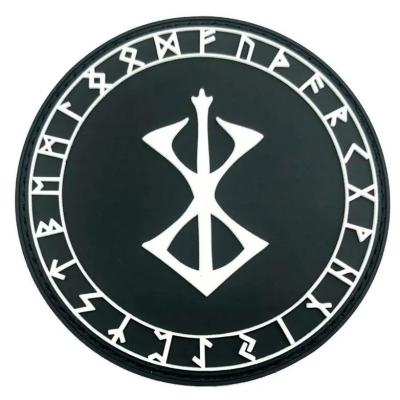 Cina marca di gomma morbida di Berserker della toppa del PVC 6C di norvegesi rossi Rune Viking Patch di sacrificio in vendita