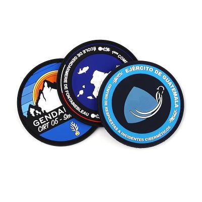 China Gepersonaliseerde Eco Friendly Morale PVC Patch voor kledingzakken en hoeden Te koop