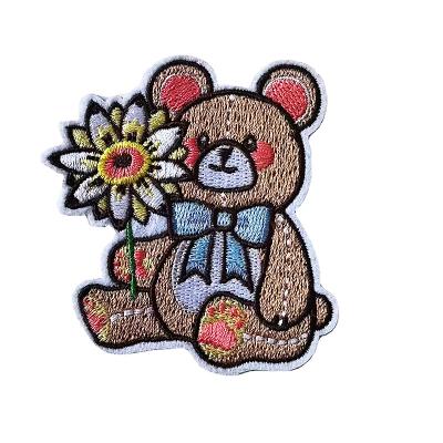 Cina Indumenti con patch ricamati con tessuto personalizzato in vendita