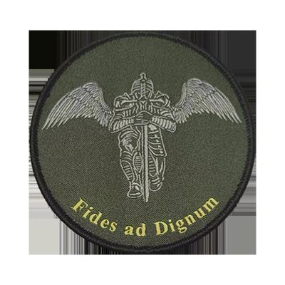 Cina Taglia personalizzata Patch di logo ricamato Opzioni per il branding personalizzato in vendita