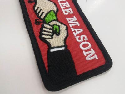 中国 12C握手によって刺繍されるバッジはPantoneの洗濯できるオフセット印刷を修繕する 販売のため