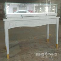 China Simple Beautiful Jewelry Showcase Display With High - End Led Light for sale