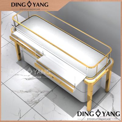 Cina Vitrine di gioielleria OEM completamente chiusi in vendita