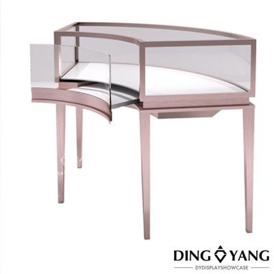 China Custom Rose Gold Curved Jewellery Display Counter Vitrine à venda