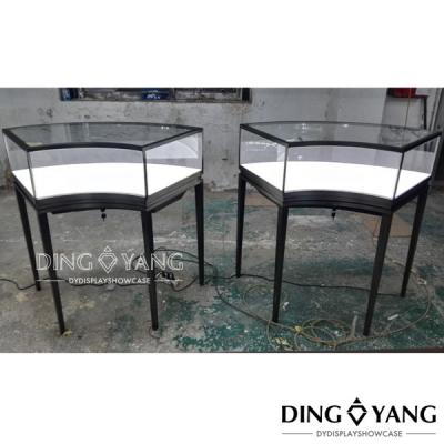 China Auf Wunsch gefertigte 1350X550X950MM Schmuckgeschäft Displayzähler zu verkaufen