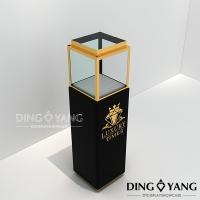 China Lockable 450x450x1350mm Museum Display Cabinets for sale