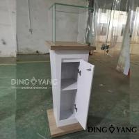 China Fully Customized Showroom Lockable Store Jewelry Display Cases for sale