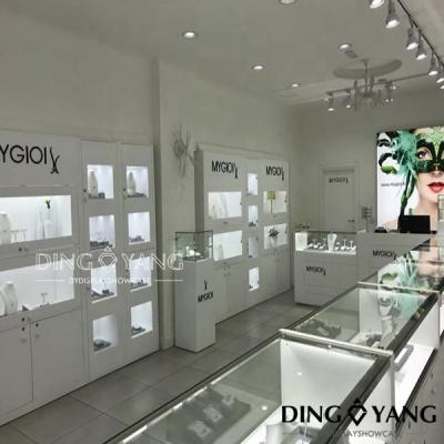 Cina Casse espositive di vetro installate a misura in vendita