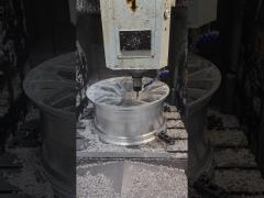 1 parte de 20x8.5 20x9.5 forjou as rodas que as bordas de bronze da liga couberam para o Benz C43