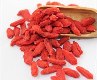 China Grade A Goji Berry Dried Fruit Snacks Raw Fruit Flavour 0.3-0.5% Citric Acid for sale