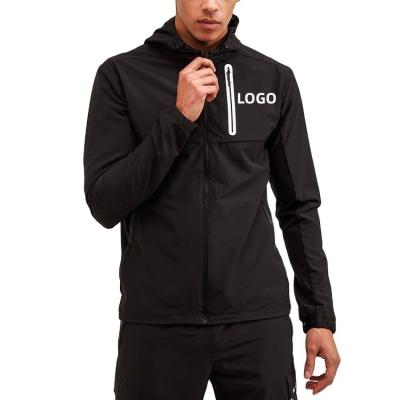 Cina Uomini disegno di logo personalizzato abbigliamento da strada windbreaker giacca da pioggia nylon softshell impermeabile tessuto giacca da corsa per sport all'aperto per uomini in vendita