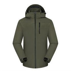 Cina Giubbotto impermeabile per golf abbigliamento esterno cappotto impermeabile abiti da pioggia OEM tasche nero nylon softshell giacca per uomini in vendita
