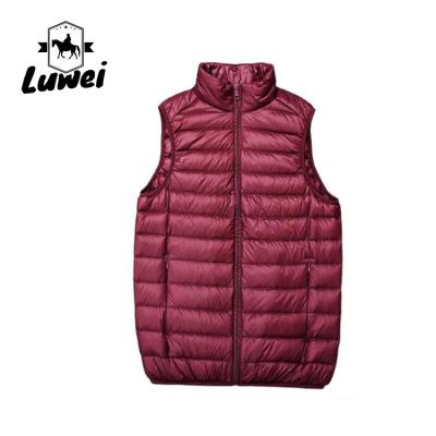 Cina Maglietta a maglia personalizzata Inverno Casual Grande Dimensione Polyester Utility Compressione leggera di cotone Slim Vesti da uomo con tasche in vendita