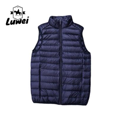 Cina Maglietta a maglia personalizzata Inverno Casual Grande Dimensione Polyester Utility Compressione leggera di cotone Slim Vesti da uomo con tasche in vendita