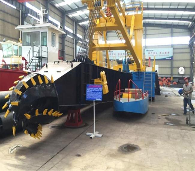 14 Inch Cutter Suction Dredger with Diesel Engine Hydraulic