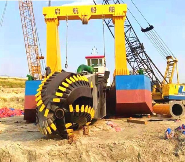 12 Inch Cutter Suction Sand Dredging Equipment for River Mud