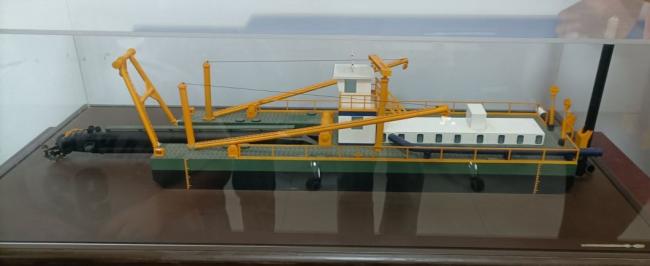 Engine Power 750kw Solid Capacity 1050m3 Fuel Tank 53t Sand Suction Dredger