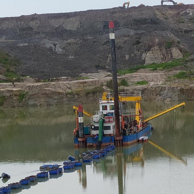 18 Inch Main Power 895kw Speed 1800r/Min Dredging Machine for Beach Nourishment