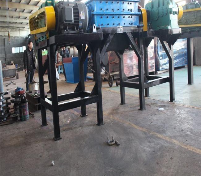 Resonable Design Used Tire Shredder with Alloy Steel Blade