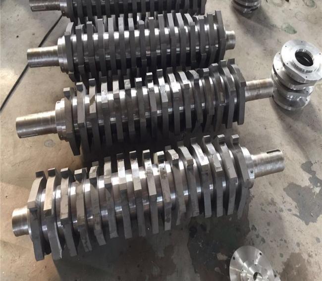 Resonable Design Used Tire Shredder with Alloy Steel Blade