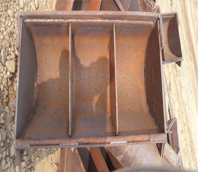 Chain Bucket River Gold Dredger Used in River and Lake