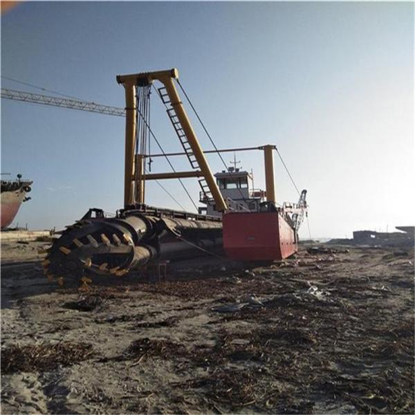 Quality 400m3/H Solid Capacity 14 Inch Cutter Suction Dredger for River Sand Mud for sale