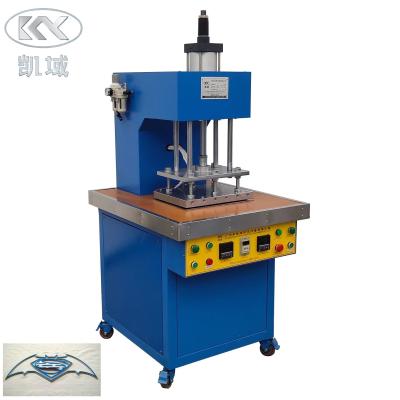 China Máquina 3D de Reboco de Roupas para Tecido Padrão Floral e Desenhos Geométricos à venda