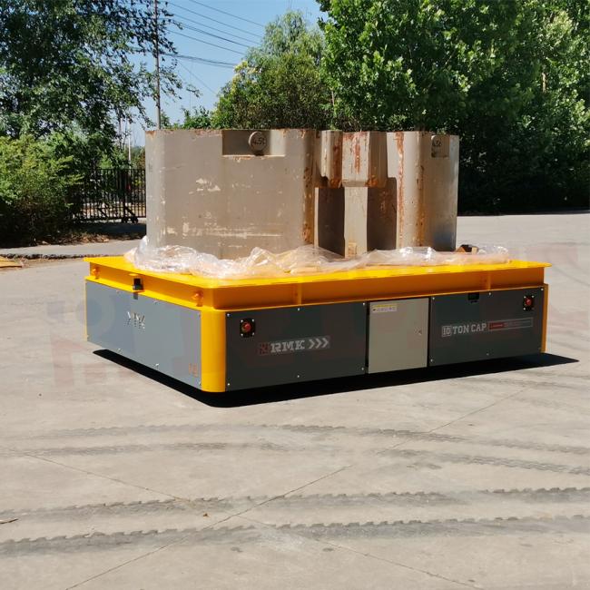 Heavy load battery powered trackless transport cart