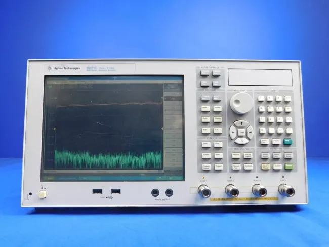 Agilent Keysight E5071C RF Network Analyzer 9kHz- 8.5GHz w/OPTs 4-PORTS 480,790 - Picture 2 of 6
