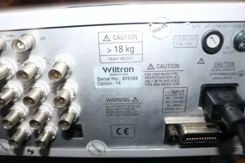 Anritsu 68169B Synthesized Sweep Generator 10MHz to 40GHz OPTION 14 360B VNA - Picture 5 of 8