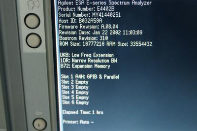 中国 ラックマウント式のAgilent E4402Bのスペクトル検光子、9つのkHzから3.0 GHz Keysight E4402B 販売のため