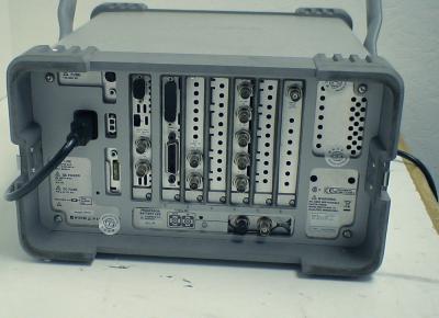 中国 耐久のKeysight Agilent E4407Bのスペクトル検光子9KHz-26.5GHz 販売のため