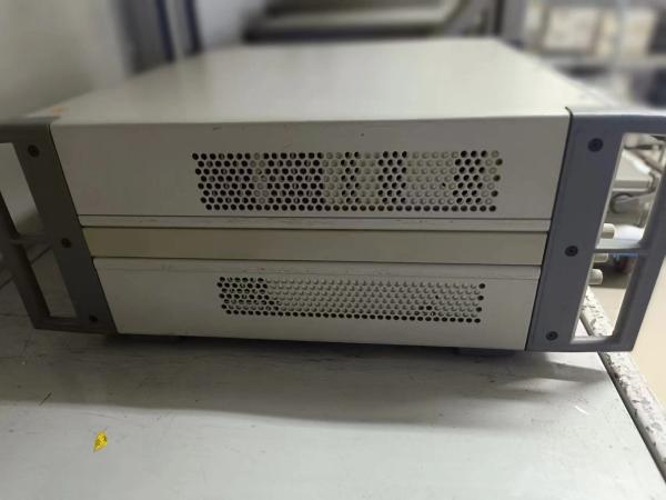 Recyclage portable RS-232 Multifonction étalonneur banc Multimètre Fluke 5520A