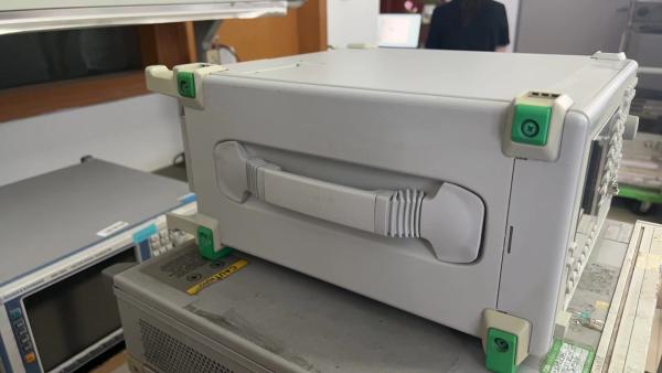 MS9710C Anritsu analyseur de spectre longue longueur d'onde 0,6-1,75 μm,50 pm