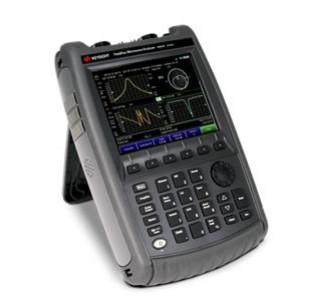 Chine Agilent à vue de clé portable N9953B FieldFox analyseur à micro-ondes portatif 54 GHz à vendre